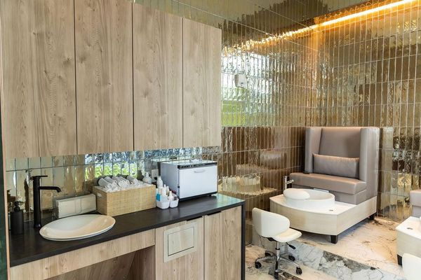 MITCHELL’S SALON & DAY SPA - Updated January 2026 - 20 Photos - 550 E ...