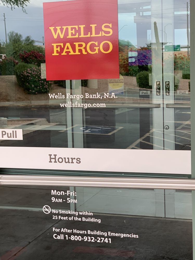 WELLS FARGO BANK - Updated December 2025 - 26 Reviews - 15760 N Frank ...