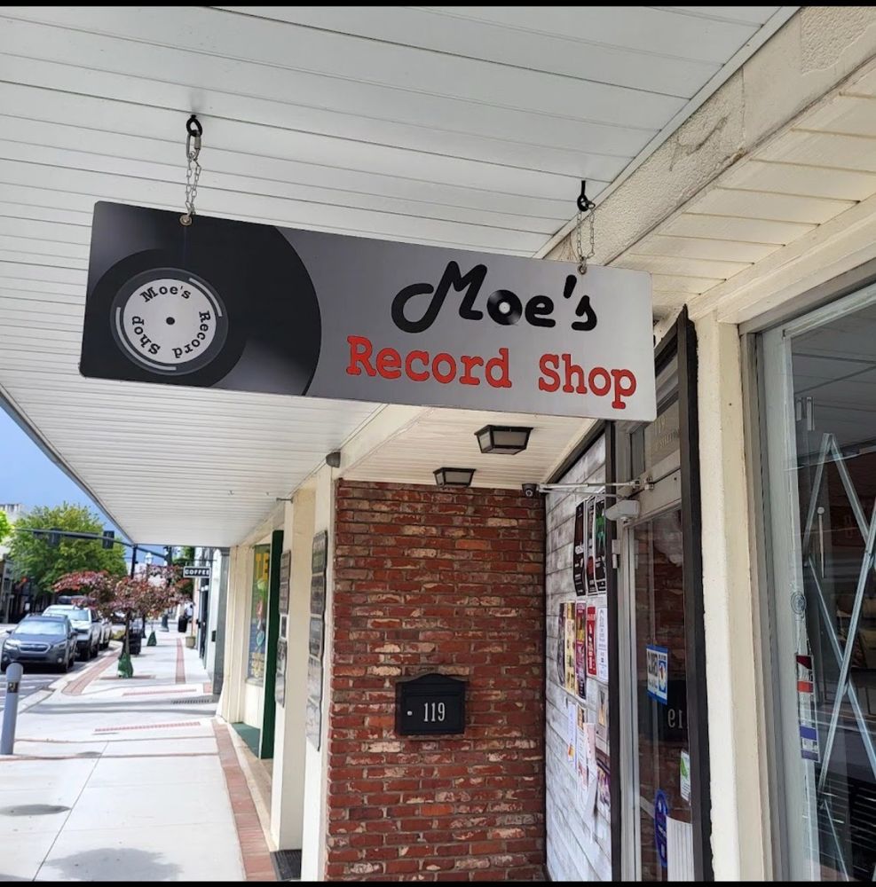 MOE’S RECORD SHOP - Updated October 2025 - 119 Bradford St NE ...