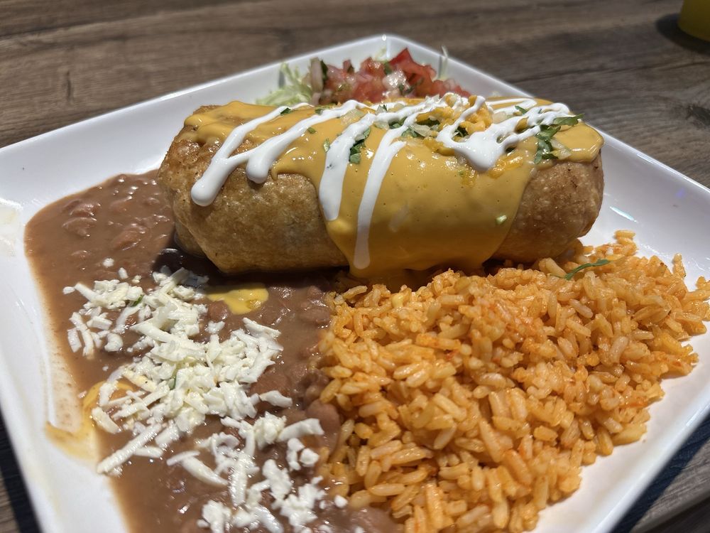 GUAC N ROLL - Updated September 2025 - 457 N Main St, Bristol, Connecticut - Mexican ...