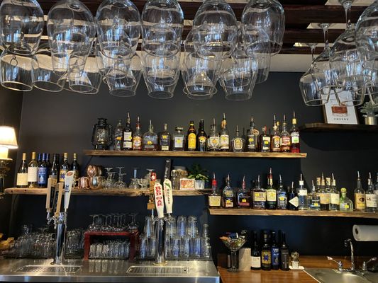 THE CABIN PUB - Updated December 2025 - 32 Photos & 18 Reviews - 400 N ...