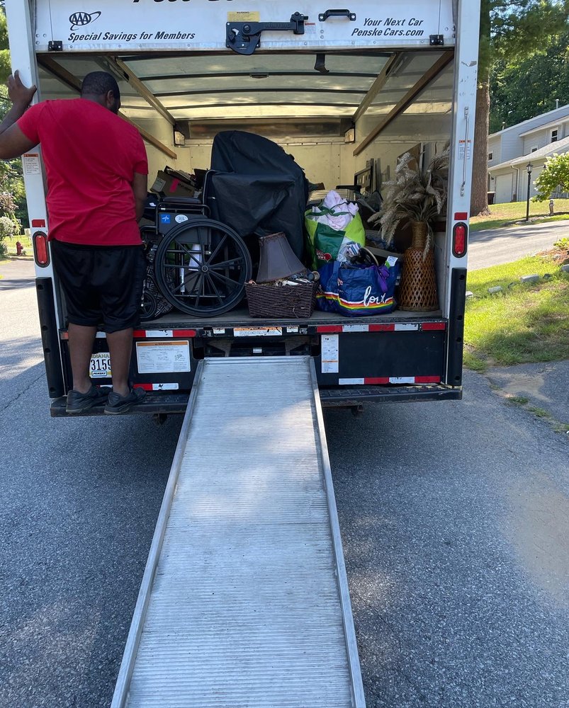 STRONG MEN MOVERS - Updated July 2025 - 111 Montauk Hwy, Center ...