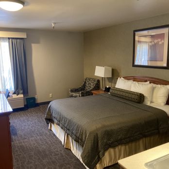 REDMOND INN - Updated October 2025 - 70 Photos & 75 Reviews - 17601 ...