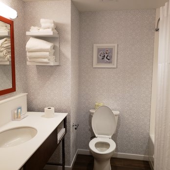 HAMPTON INN BOSTON WOBURN - Updated October 2025 - 74 Photos & 13 ...