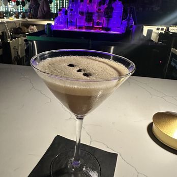 CAPS SUPPER CLUB & BAR - Updated December 2025 - 173 Photos & 129 ...