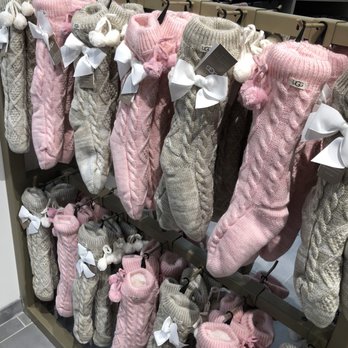 CLINTON PREMIUM OUTLETS - Updated December 2025 - 185 Photos & 155 ...