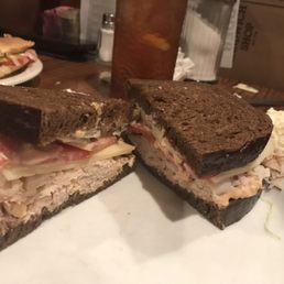 MAIN BAR SANDWICH SHOP - 45 Photos & 123 Reviews - 1944 Main St ...