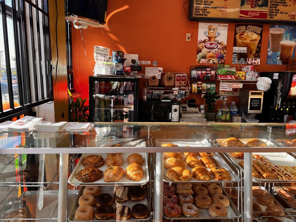 AMIGO’S DONUTS - Updated August 2025 - 73 Photos & 18 Reviews - 1275 S ...