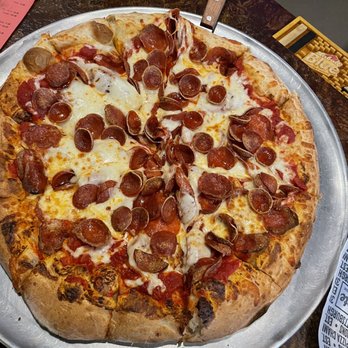 CALIENTE PIZZA & DRAFTHOUSE - Updated December 2024 - 122 Photos & 275 ...