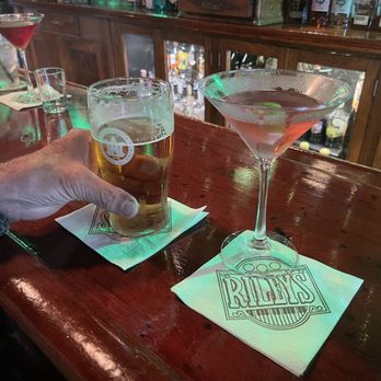 RILEY’S - Updated December 2025 - 112 Photos & 125 Reviews - 312 Park ...