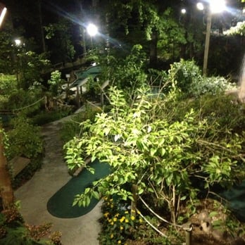 OAKS MINIATURE GOLF - Updated July 2024 - 20 Photos & 26 Reviews - 3709 ...