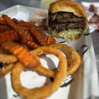 GRINDHOUSE KILLER BURGERS - Updated August 2024 - 1138 Photos & 1271 ...