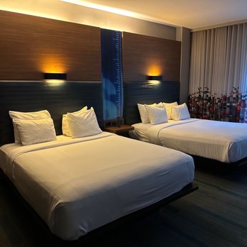 ALOFT MANHATTAN DOWNTOWN - FINANCIAL DISTRICT - Updated October 2025 ...