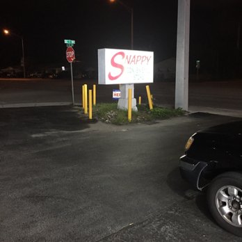 SNAPPY CONVENIENCE STORE - Updated May 2025 - 115 SE 10th St, Deerfield ...