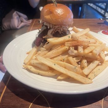 ELEVEN - Updated July 2024 - 1319 Photos & 902 Reviews - 1150 Smallman ...