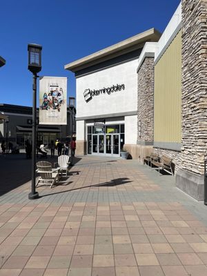 BLOOMINGDALE’S OUTLET - Updated October 2025 - 85 Photos & 65 Reviews ...