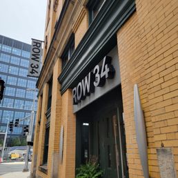 ROW 34 - SEAPORT - Updated December 2025 - 2925 Photos & 2032 Reviews ...