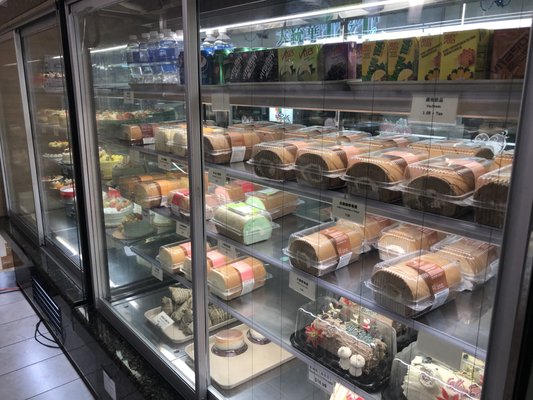 MAXIM’S BAKERY - 34 Photos & 33 Reviews - Bakeries - 4800 Kingsway ...