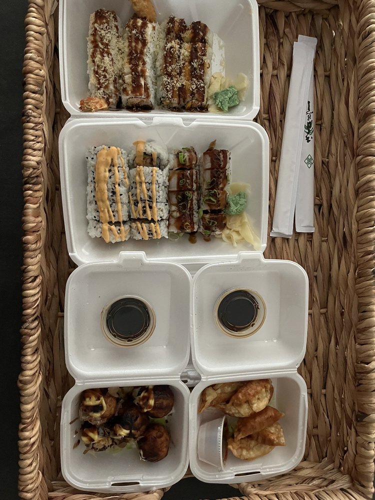 MIYOSHI SUSHI - 24 Photos & 21 Reviews - 31370 Groesbeck Hwy, Fraser ...