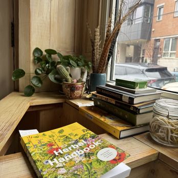 THE RANDOM TEA ROOM & CURIOSITY SHOP - Updated December 2025 - 150 ...