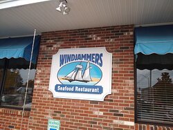 WINDJAMMERS SEAFOOD RESTAURANT | 11 Photos & 52 Reviews - 240 Portland ...