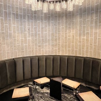 SEASONS 101 - Updated April 2024 - 195 Photos & 112 Reviews - 101 E ...