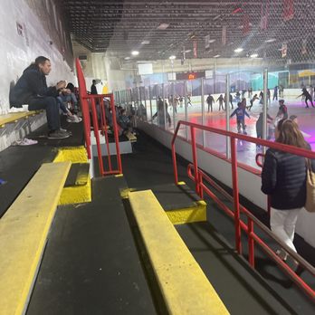 KENDALL ICE ARENA - Updated October 2025 - 197 Photos & 137 Reviews ...