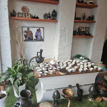 BERSI ETHIOPIAN RESTAURANT - Updated October 2025 - 63 Photos & 39 ...