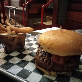 LADDER 133 SPORTS KITCHEN & SOCIAL - Updated May 2025 - 274 Photos ...