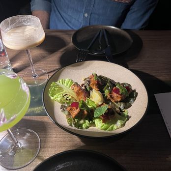 HAMDI - Updated August 2025 - 487 Photos & 158 Reviews - 4012 Leary Way ...