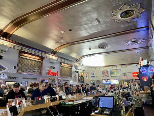 WINKING LIZARD TAVERN - Updated December 2025 - 104 Photos & 213 ...