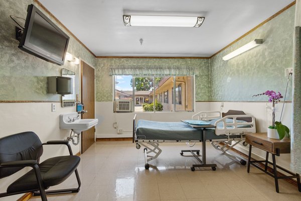 CREEKSIDE POST-ACUTE - Updated December 2025 - 21 Photos & 13 Reviews ...