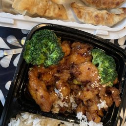CHINA WOK - Updated December 2024 - 40 Photos & 23 Reviews - 2485 N ...