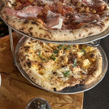 B SIDE PIZZA & WINE BAR - Updated December 2025 - 1121 Photos & 1393 ...