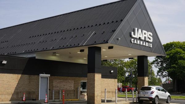 JARS CANNABIS - Updated July 2025 - 22 Photos & 13 Reviews - 6450 S ...