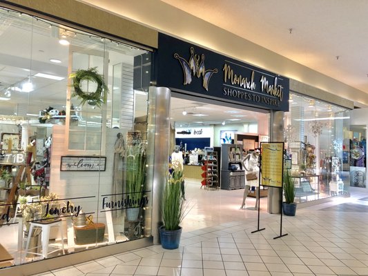 MONARCH MARKET - Updated August 2025 - 31 Photos - 2700 Miamisburg ...