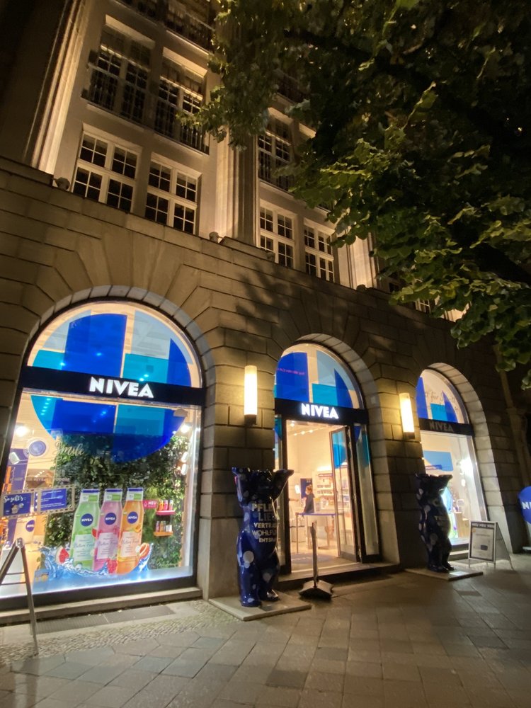 NIVEA HAUS - Updated October 2024 - 58 Photos & 47 Reviews - Unter den ...
