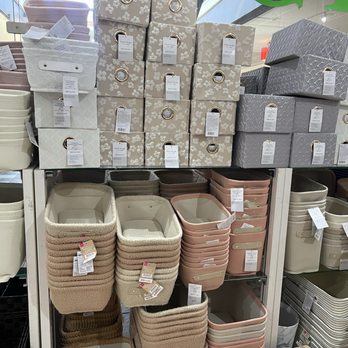 DAISO - Updated January 2026 - 907 Photos & 592 Reviews - 22 Peace Plz ...