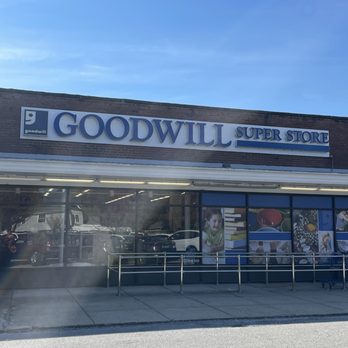 GOODWILL RETAIL STORE AND DONATION CENTER - Updated December 2025 - 34 ...