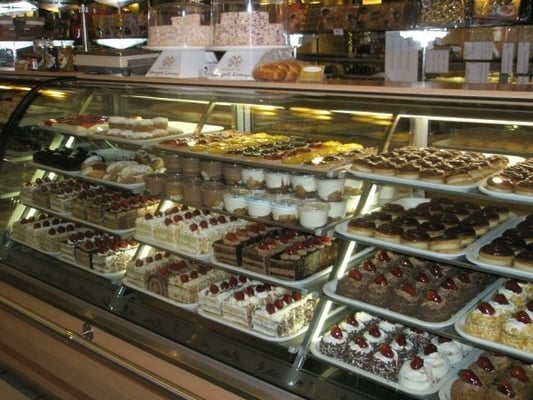 YIANNIS PANTHEON CAKE SHOP - Updated June 2024 - 425A Sydney Rd, Coburg ...