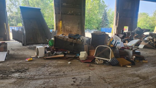 KC TRASH - Updated May 2025 - 28 Photos - Indianapolis, Indiana - Junk ...