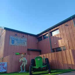 HILLBILLY’S GRUB N PUB - Updated June 2025 - 70 Photos & 74 Reviews ...