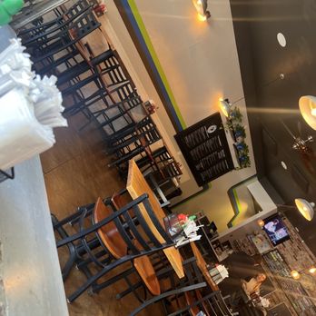 COMMONWEALTH - Updated July 2024 - 772 Photos & 1161 Reviews - 1022 ...