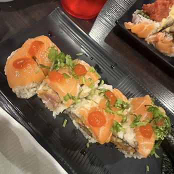 SHOW SUSHI - Updated May 2024 - 3943 Photos & 2586 Reviews - 957 W ...