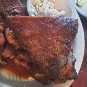 STRAIGHT OFF THE ROAD BBQ - 37 Photos & 114 Reviews - 6803 FM 2100 Rd ...