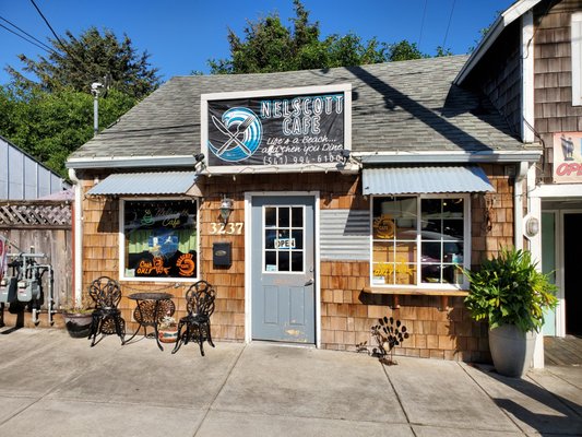 NELSCOTT BREAKFAST HOUSE - 569 Photos & 886 Reviews - 3237 SW Hwy 101 ...