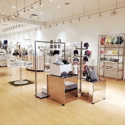 Best Gift Shops Near Me - February 2025: Find Nearby Gift Shops Reviews ...