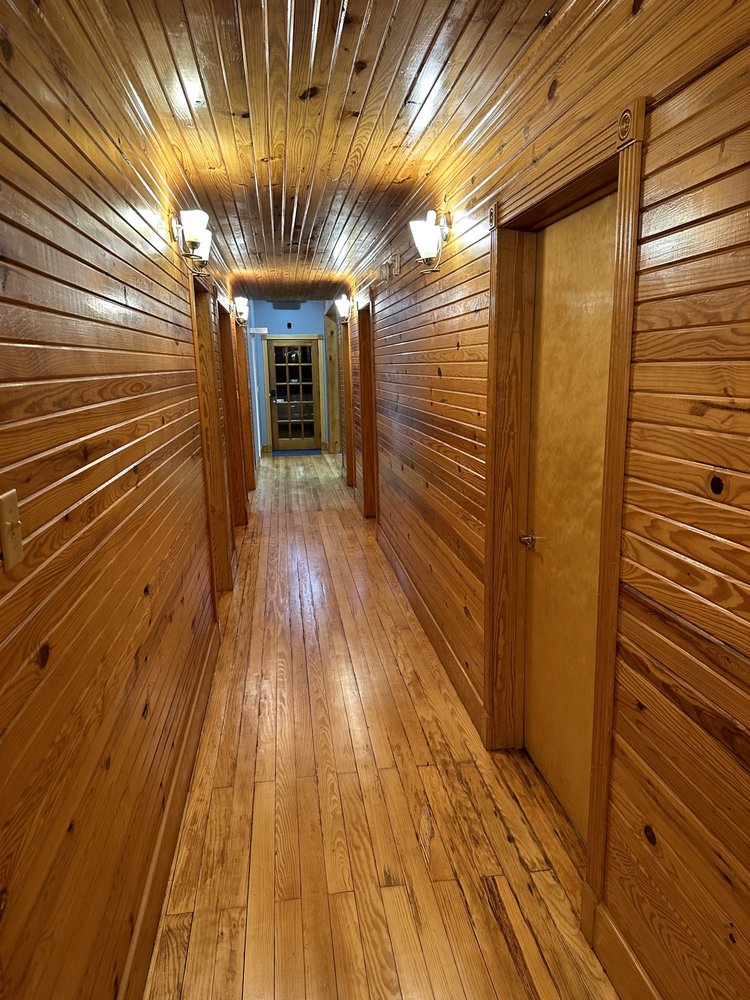 YELLOW ROSE SALON - Updated December 2025 - 16 Photos - 1005 E Burleson ...