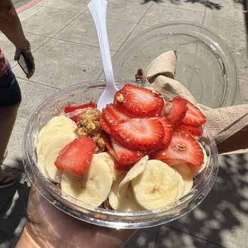 SOL BOL ACAI - Updated September 2024 - 185 Photos & 115 Reviews - 215 ...