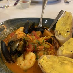 SALUT - Updated October 2025 - 291 Photos & 368 Reviews - 5034 France ...